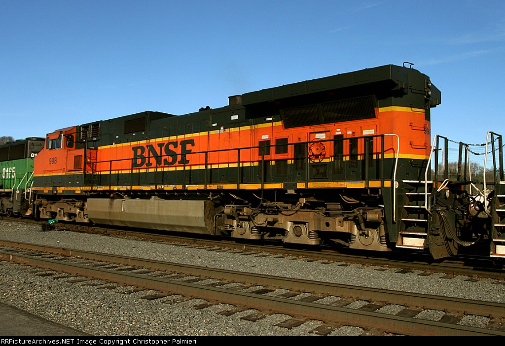 BNSF 998